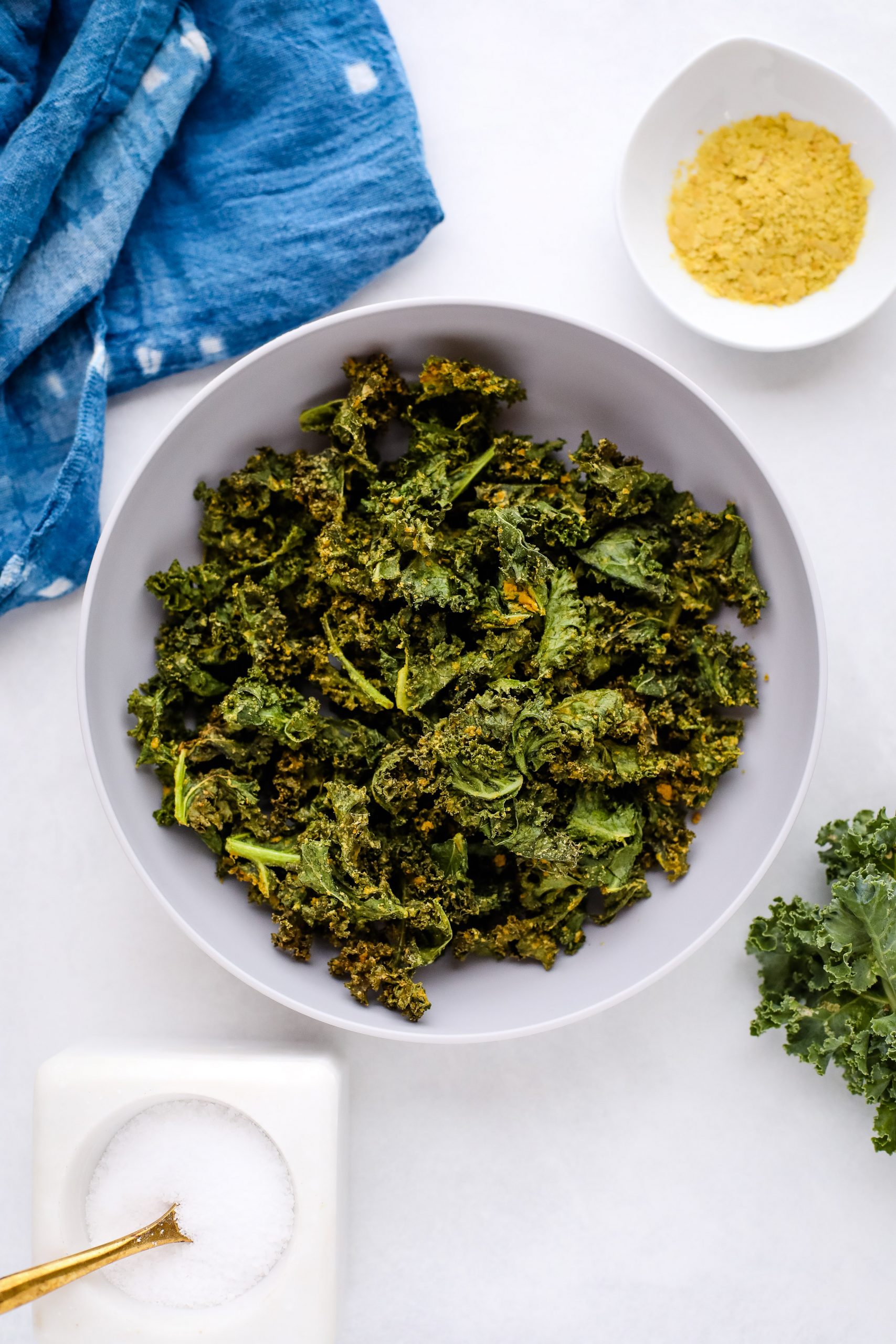 Vegan "Cheesy" Kale Chips - I Heart Vegetables