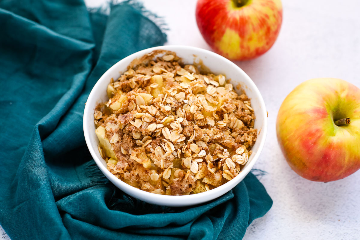 Single Serving Apple Crisp - I Heart Vegetables