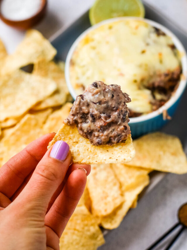 Cheesy Black Bean Dip Recipe - I Heart Vegetables
