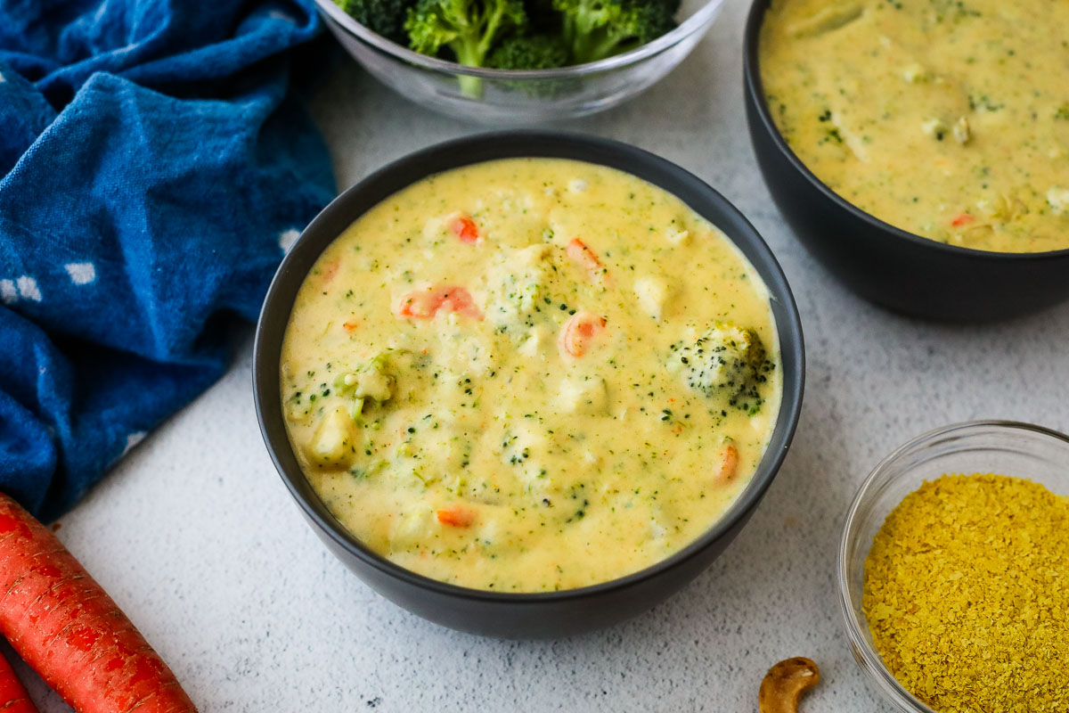 Vegan Broccoli Soup - I Heart Vegetables