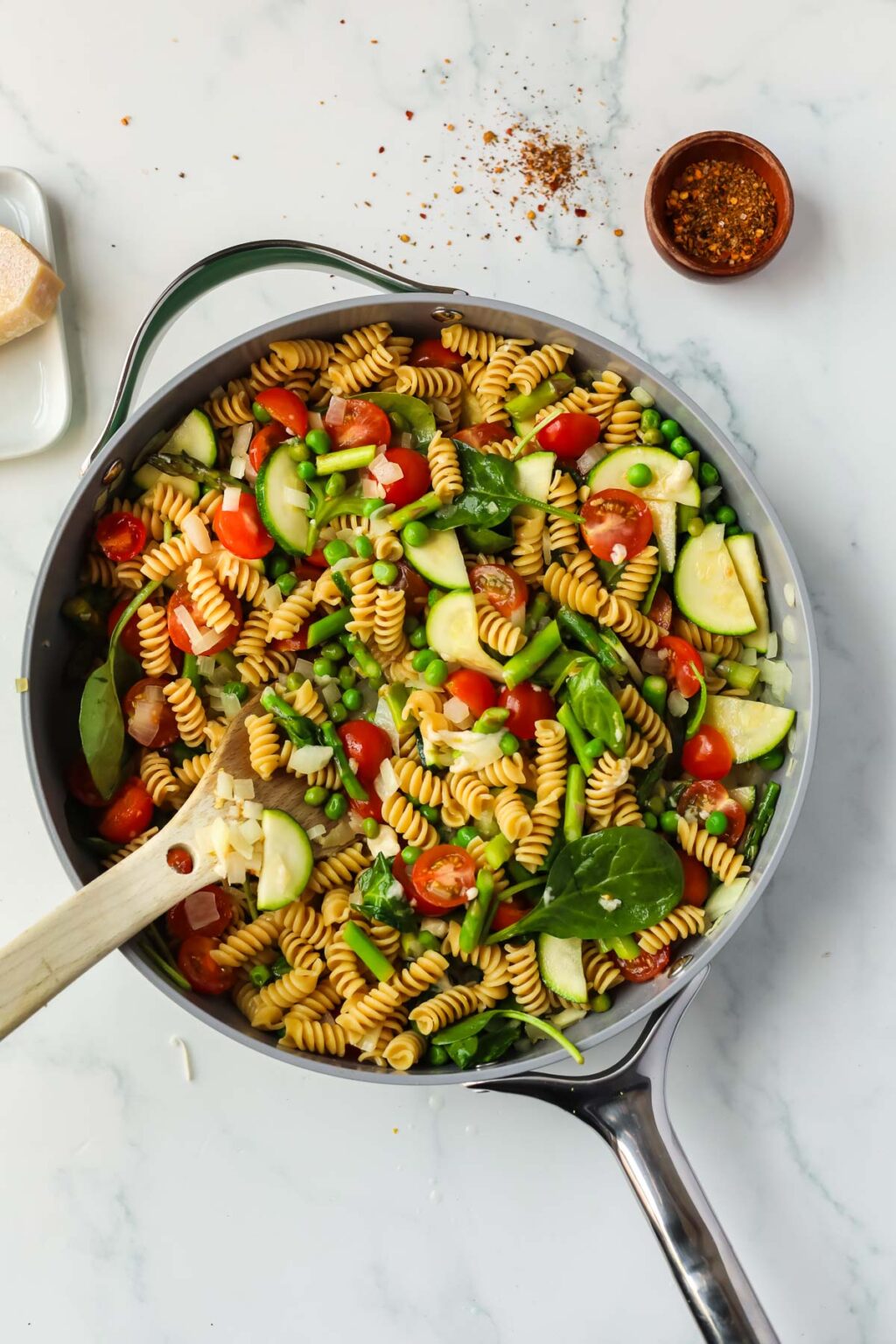 11 Easy Summer Pasta Recipes - I Heart Vegetables