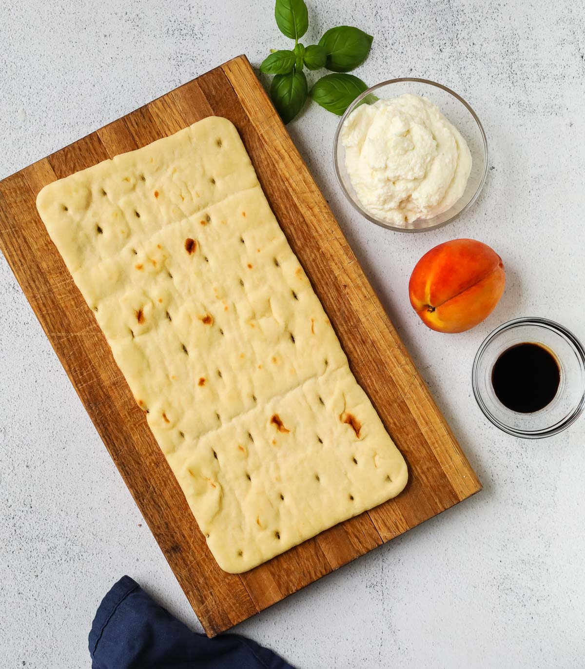 Peach and Ricotta Flatbread - I Heart Vegetables