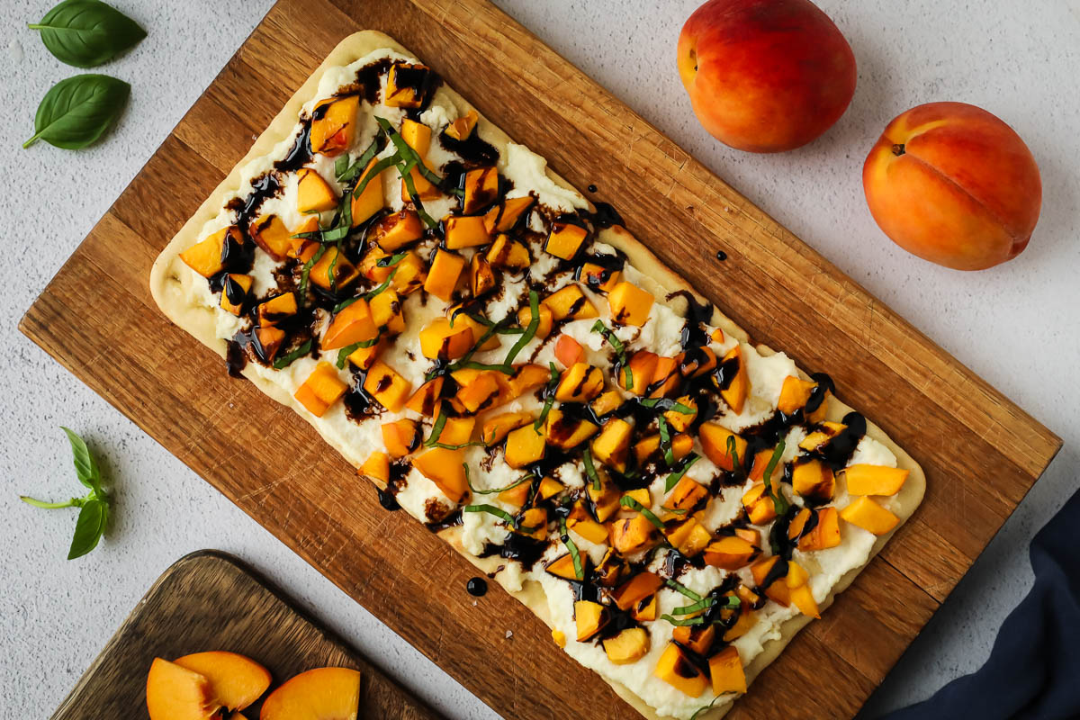 Peach and Ricotta Flatbread - I Heart Vegetables
