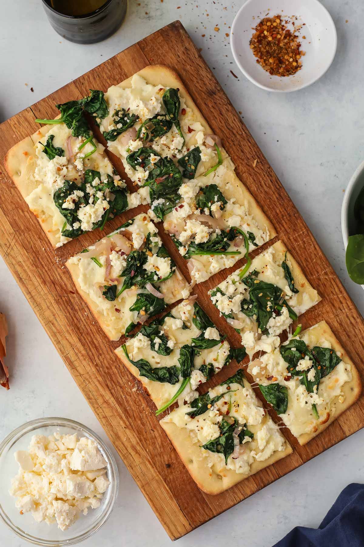 Spinach and Feta Flatbread - I Heart Vegetables