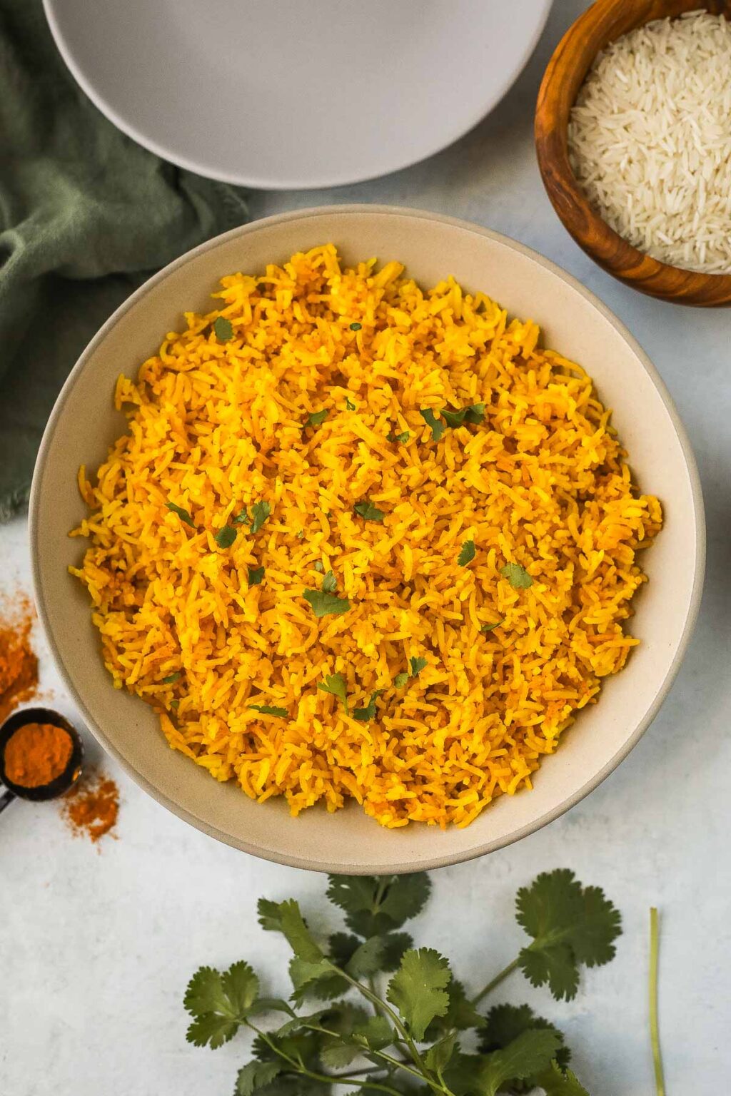 How to Make Yellow Rice in a Rice Cooker - I Heart Vegetables